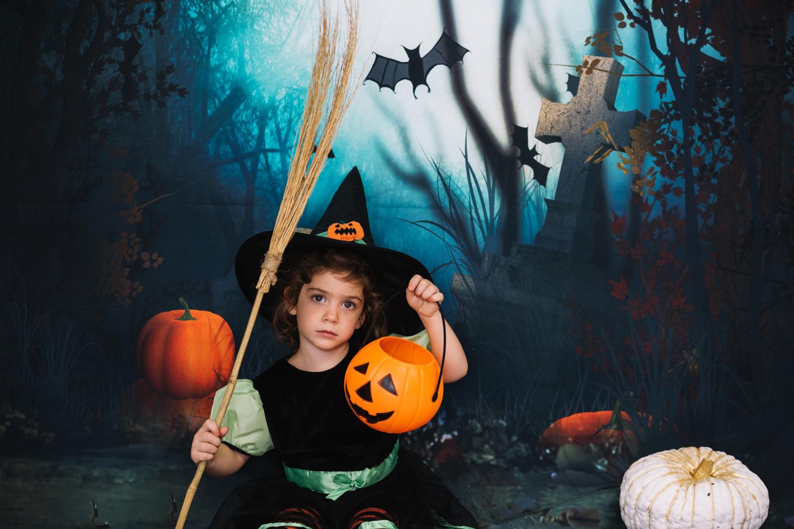 Sărbătoriți Halloween-ul? Iată care este semnificația reală a acestei ...