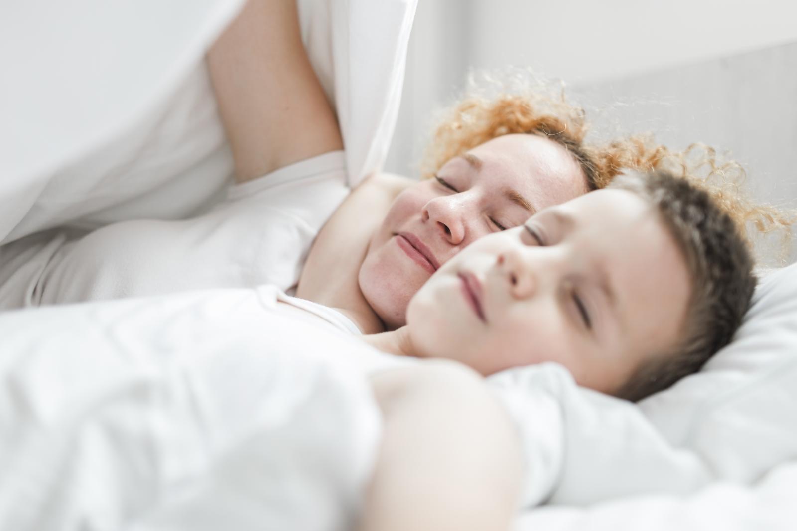 Psiholog Constantin Cornea, explică de ce un copil care doarme prea ...