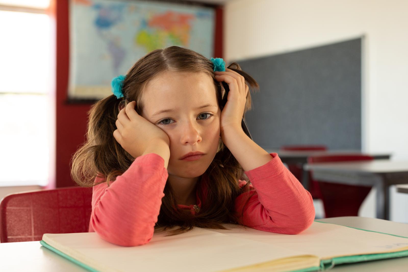 Sistemul de învățământ românesc și educația bazată pe note. Psiholog ...