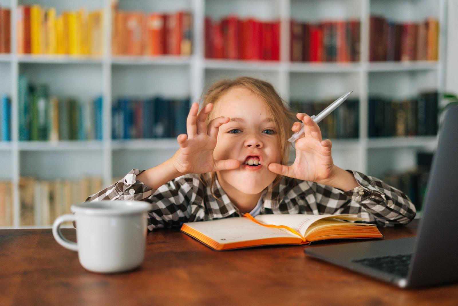 „Ce mă fac cu copilul care tot amână momentul temelor?” Oana Moraru spune care ar trebui să fie ...