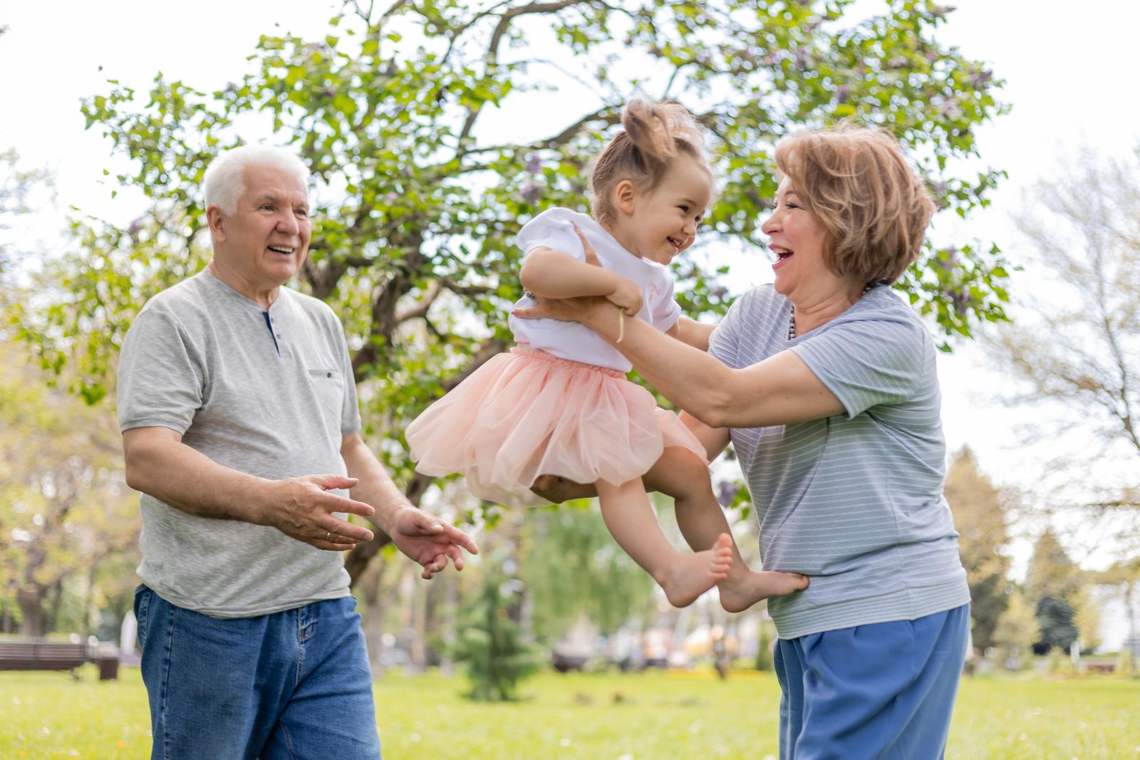 Șapte lucruri pe care le fac bunicii care au o relație apropiată și ...